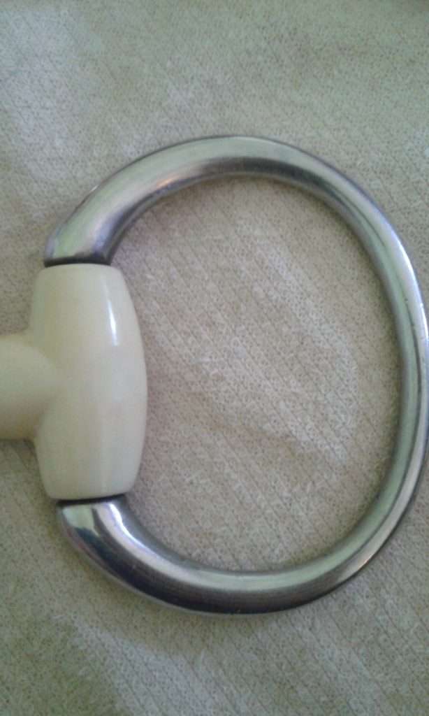 Les différents mors et leur usage : Le guide complet - Contre Galop